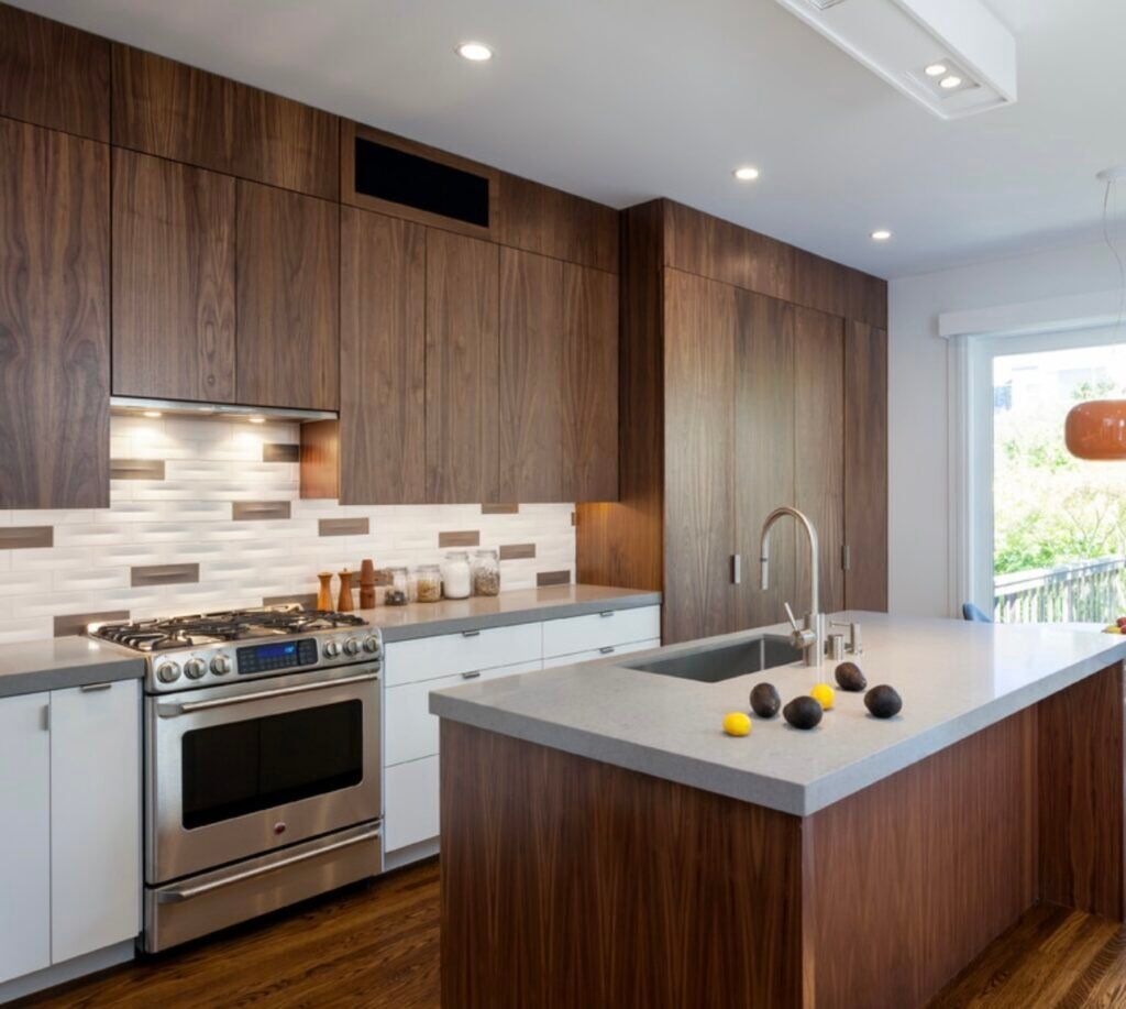 Custom Cabinet Carcass Guide:Solid Wood VS Plywood - TBM